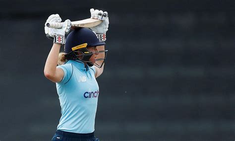 Winfield Hill Recalled To England Women T20i Squad