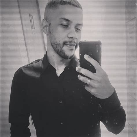 Dee Dee Threads Say More