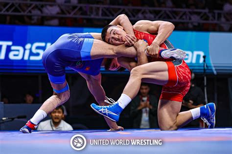 Чөлөөт бөхийн ДАШТ д оролцох бөхчүүд эрэгтэй