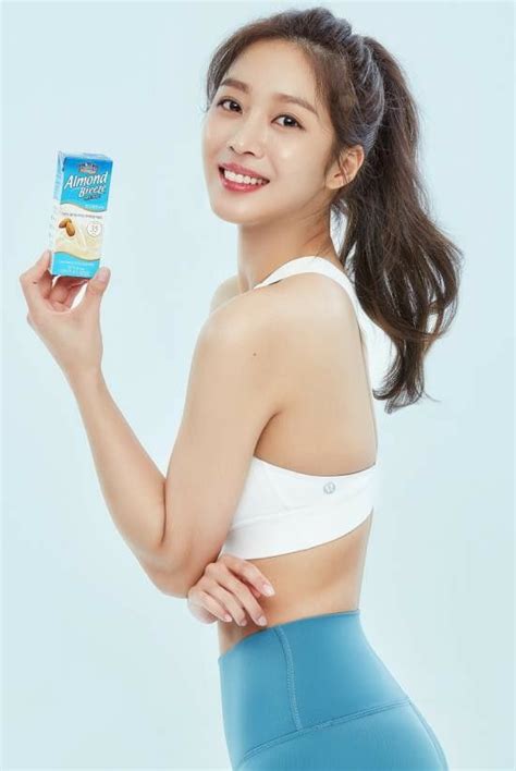 레깅스에 있는 Dntks님의 핀 한국 여배우 여배우 한국