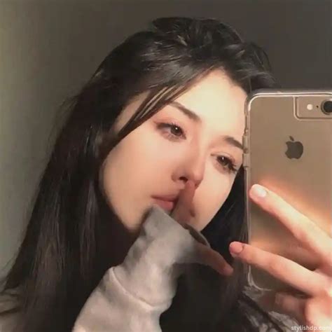 1135 Girls Dp Images Photos Pictures And Wallpapers Stylish Dp