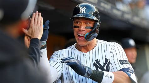 Watch Aaron Judge Shows Why Hes Getting Better With Age Yardbarker