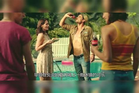 可口可乐公司又出新花样高达30米可乐吸引眼球也能喝也能飞 可乐 眼球 高达