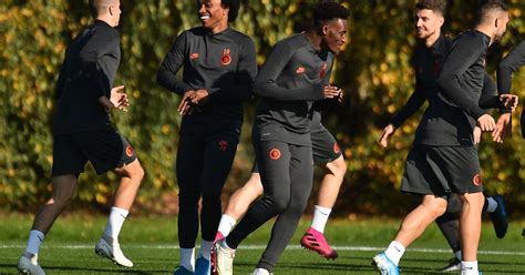 Chelsea Fans Preferred Lineup Against Ajax Full Strength Eleven