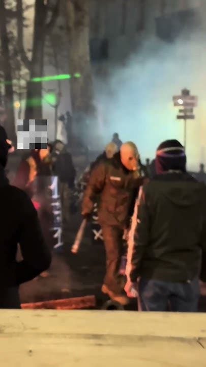 სამხედროები გამოდიან ფარიანი ჯარისკაცები ⚔️ Youtube