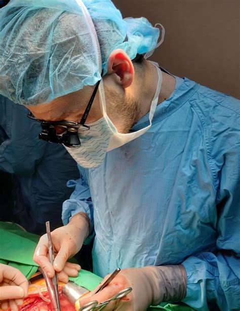 В кардиохирургията все по често се застъпва минималноинвазивния подход Университетска