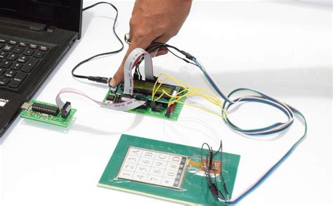 4 Wire Resistive Touch Screen Sensor Interfacing With Avr Atmega32