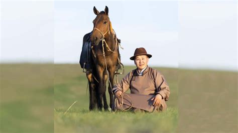 Ж Гантулга Дэлгэцийн донтолтыг эмээр эмчлэх боломжгүй СЭМҮТ д утасгүй долоо хоног гэж бий