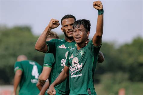 Persebaya Berpisah Dengan Muhammad Supriadi