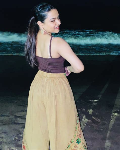 𝒜𝒾𝓈𝒽 🎀 Aishwarya Shukla • Instagram Photos And Videos