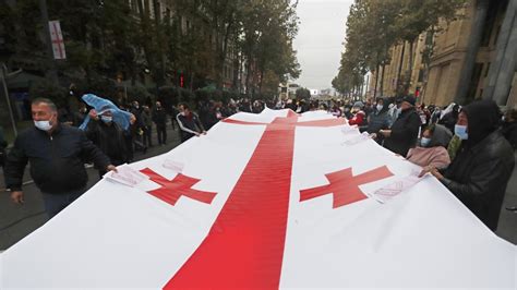 „აქ დავიბადე გავიზარდე“ უკან დაბრუნების მსურველ ეთნიკურ ოსებს მოქალაქეობას არ აძლევენ