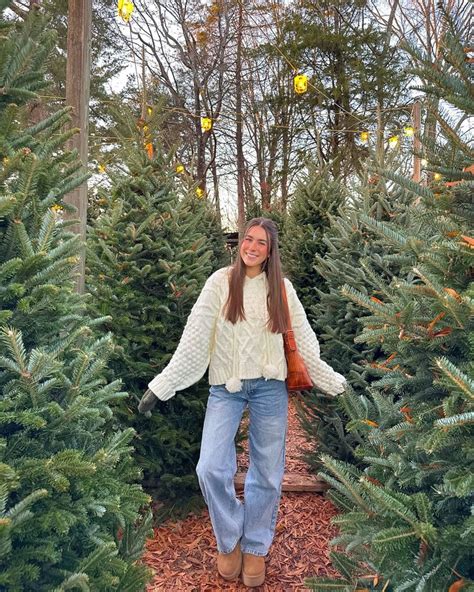 Jadyn Harger On Instagram In My Heart Is A Christmas Tree Farm🌲🧸🫶🏼🌟 Christmastreefarm