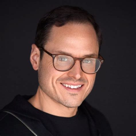 Daniel Kivatinos Kivatinos • Threads Say More