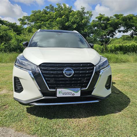 2021 Nissan Kicks Hybrid Prestigious Wheels