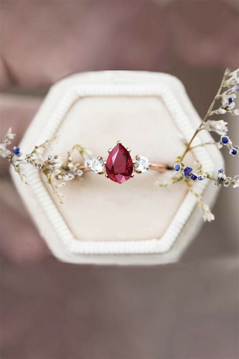Sahira Jewelry Mistik Topaz Ruby Taşlı Ayarlanabilir 14 K Rose Altın