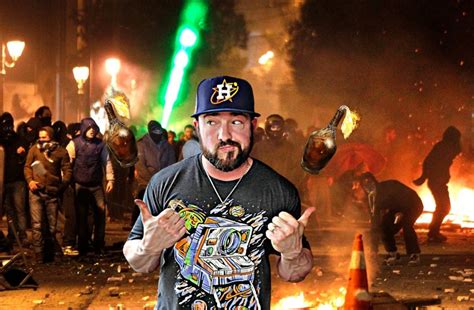 Imagine The Notes Of A Molotov Cocktail Frag Fahrenheit With More Boozy Notes But Not Tooo