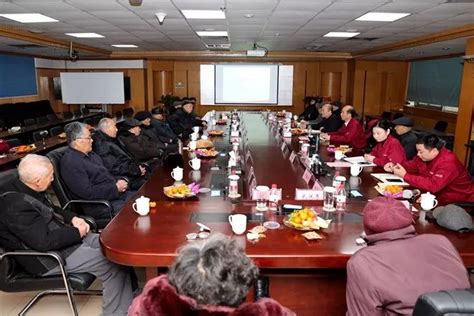 殷殷关怀暖人心——公司召开老干部迎新春茶话会