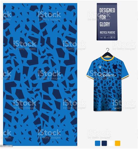 축구 유니폼 축구 키트 사이클링 저지 레이싱 셔츠 스포츠 유니폼 직물 섬유 패턴 디자인용 블루 모자이크 패턴 또는 잔디 균열 추상적 배경입니다 패턴에 대한 스톡 벡터 아트