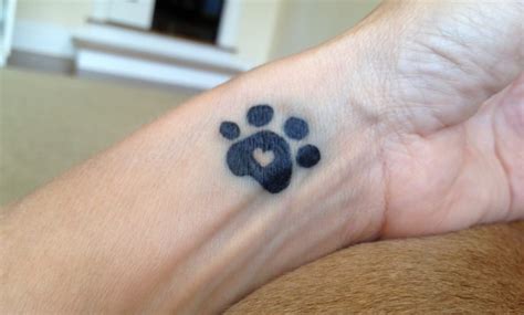 Tatuajes Con Huellas De Perro El Mejor Homenaje En Tu Piel