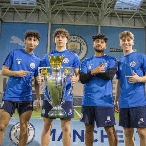 Sevilla Fc Hace Oficial El Fichaje De Joven Hondureño Que Entrenó En El