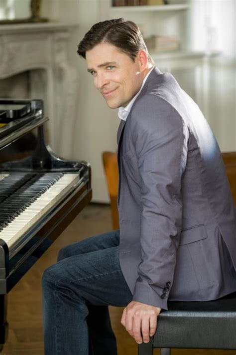 Canadian Actor Kavan Smith From Stargate To Love On The Menu