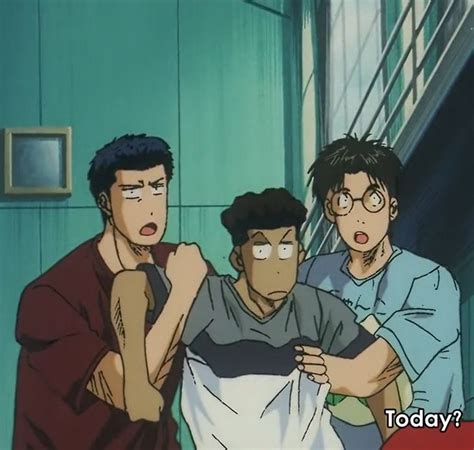 해연갤 애니 은근슬쩍 마누라 엉덩이 가슴 다 만지는