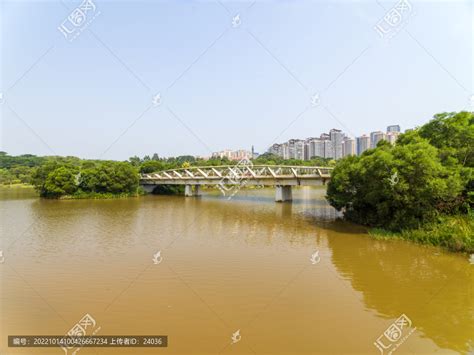 广西南宁五象湖公园待月桥景观园林建筑摄影摄影汇图网