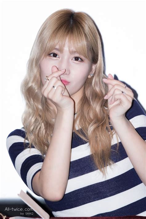 Pin By Dani On Twice Cheer Up Momo Hirai Momo Girl