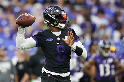 Lamar Jackson Contract Qb Adds To Ravens Drama On Twitter