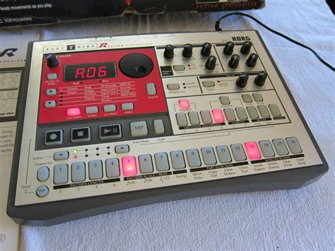 MATRIXSYNTH Korg Electribe ER 1 Rhythm Synthesizer W Original Box Manual