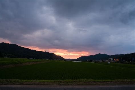 少しだけ夕焼けが