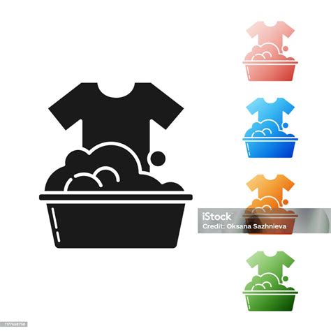 흰색 배경에 격리 된 비누 비누 아이콘이있는 검은 색 플라스틱 분지 물로 그릇 세탁 청소 장비 다채로운 아이콘을 설정합니다 벡터 일러스트레이션 가사 집안일에 대한 스톡 벡터
