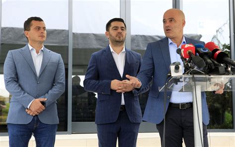 Ковачевски и Бектеши во посета на Пивара Скопје Независен Весник