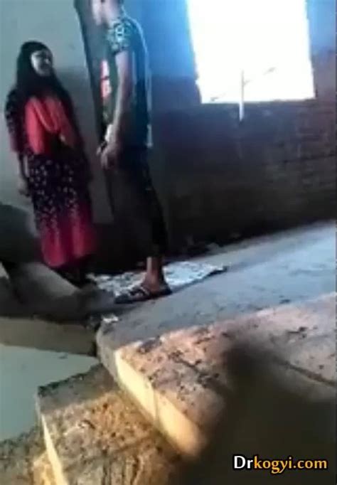 ဆောက်လက်စတိုက်ထဲမှာဆွဲ Myanmar Sex Story