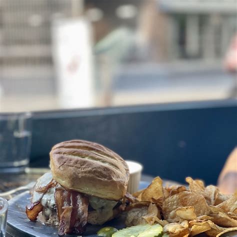 The Best 10 Restaurants Near Assembly Row In Somerville Ma Yelp