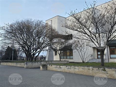 С театрална постановка започва мартенската програма на Дом на енергетика в Козлодуй Утро