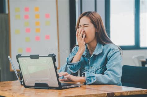 Female Programmers Are Sleepy And Exhausted After Working And Planning To Work On Programming