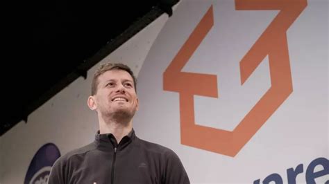 Как навлизането на генеративния Ai и трусовете на глобалната технологична сцена повлияха It