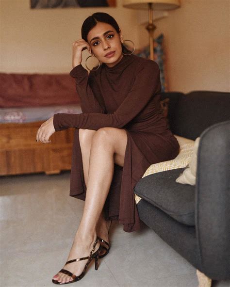 Srishti Rindanis Feet