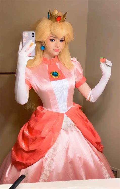 Pin By Danny Hekierski On Peach Princess Peach Cosplay Peach Costume