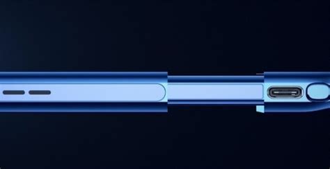 Tcl展示其折叠屏手机 外折＋拉伸屏幕可扩大至10英寸 腾讯新闻