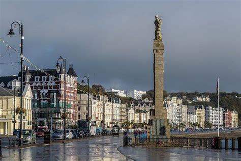 В Англия осъдиха българин на 8 седмици затвор защото нарушил карантината