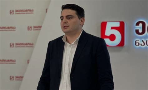 ერთი დღე მაკრონს ყველანაირ უკადრებელს აბრალებდე და მერე მთელი შენი პროპაგანდა მუშაობდეს რომ