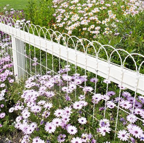 Creative Private Garden Fence Ideas