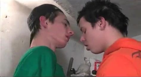 Stockroom Screw Gay Porn Tube GaybabesTube