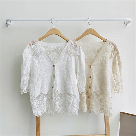 19써니 레이스 시스루 반팔가디건 여름 여성 자수 셔링 퍼프소매 브이넥 가디건