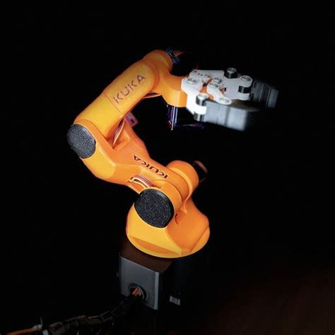 💪 4dof Robotic Arm Kuka Inspired・ Stl File For 3d Printing・cults