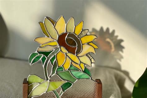 장식소품 스테인드글라스 해바라기 스탠드액자 오늘의집 쇼핑