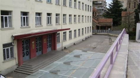 თბილისში ერთ ერთ სკოლაში მასწავლებელსა და სამ მოსწავლეს კორონავირუსი დაუდასტურდათ Metronome Ge