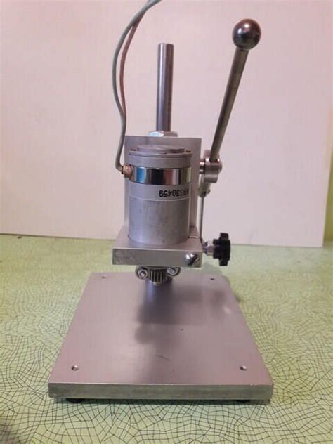 Сверлильный станок Теперь трёх осевой Сверлильный станок Станок Сверло